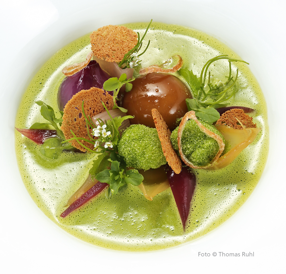 Schnecken aus Moers, Zwiebel, Frischkäse, Röstbrot von Jan-Philipp ...